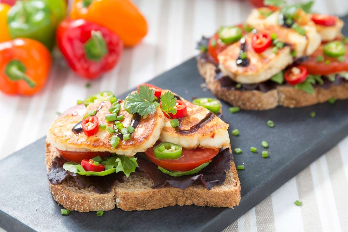 7 Delicious Pool Party Food Ideas To Make Your Next Bash A Splash