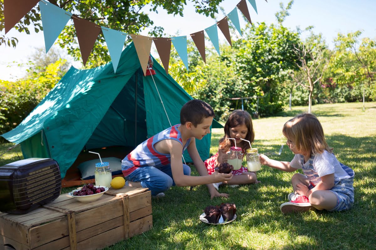 Delicious Food Ideas To Make Your Backyard Camping Party Unforgettable Delicious Food Ideas To Make Your Backyard Camping Party Unforgettable