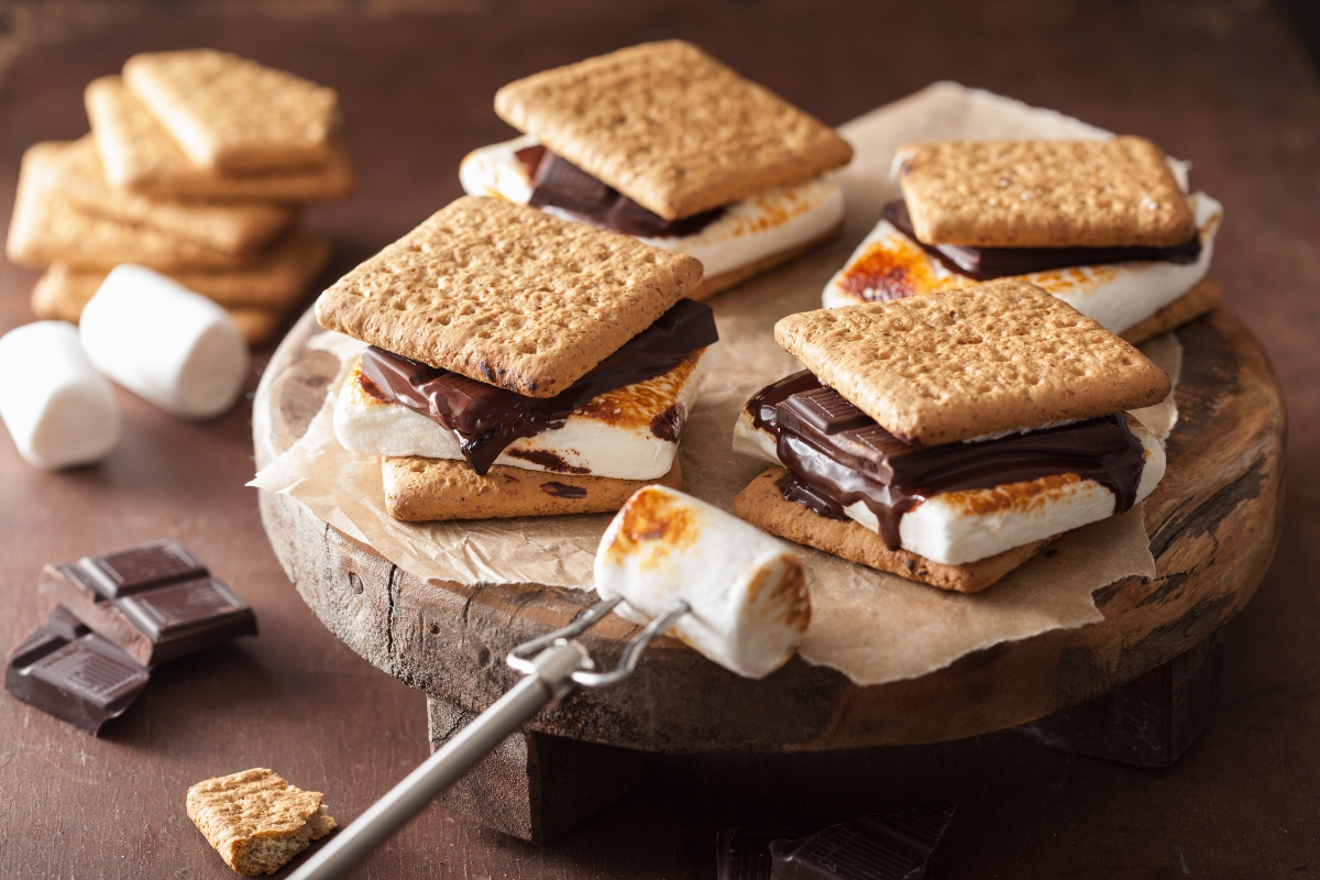 5 Delicious Campfire Party Food Ideas To Ignite Your Taste Buds