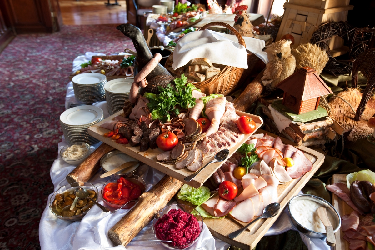 Custom Catering Services: Elevate Events with Bitefull